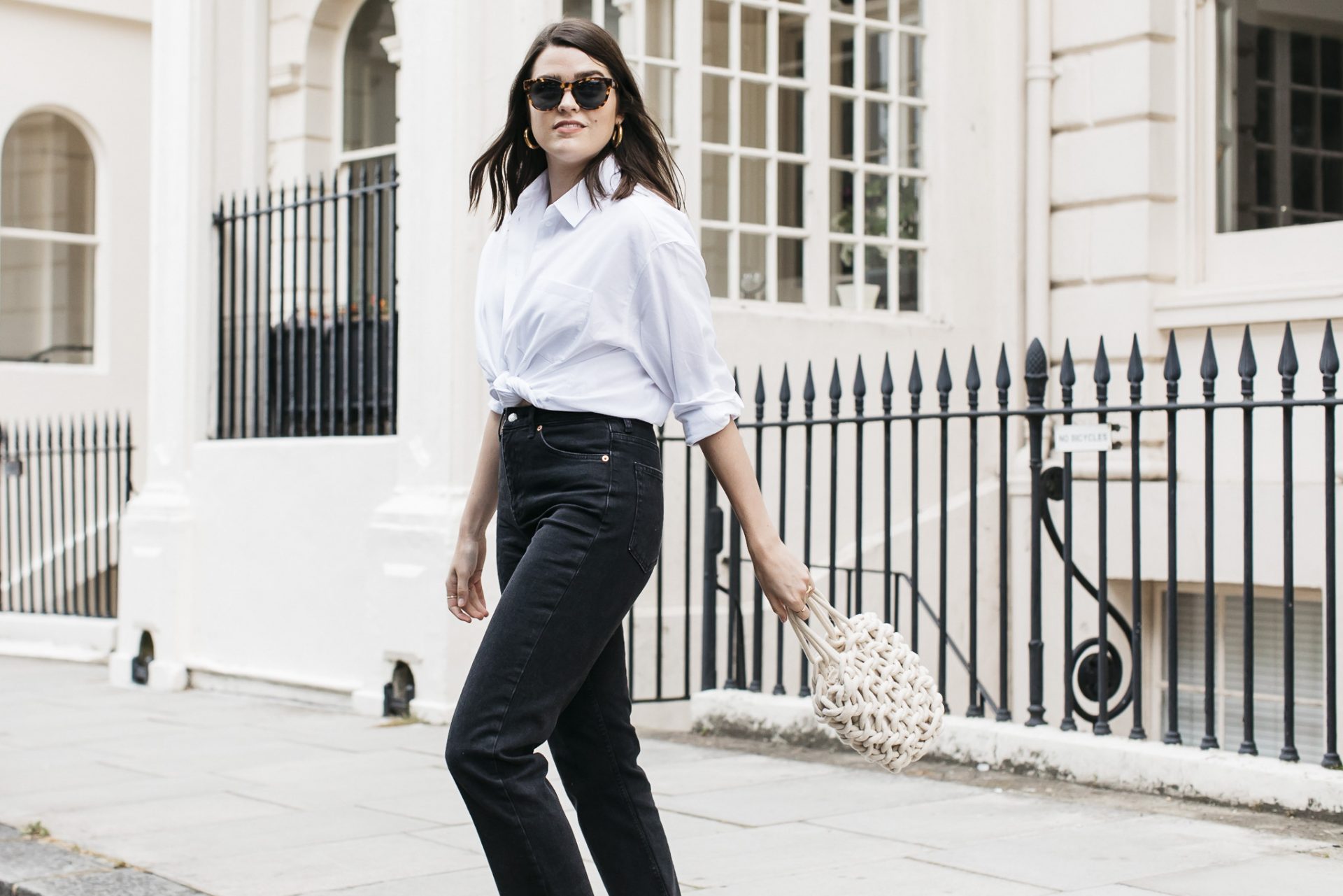 Capsule Wardrobe Essentials: The White Shirt – The Anna Edit