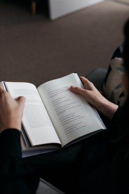 ‘An Edited Life’: My Top 10 Tips From The Book – The Anna Edit