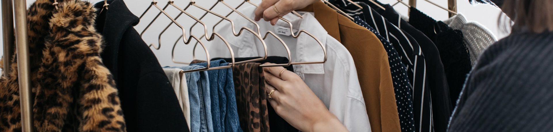How To Buy Less Clothing: A Practical Guide – The Anna Edit